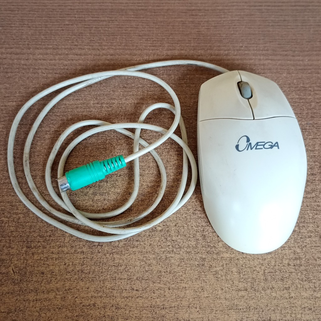 Mouse PS2 de Bolinha Branco Omega Vintage Retro PC | Shopee Brasil