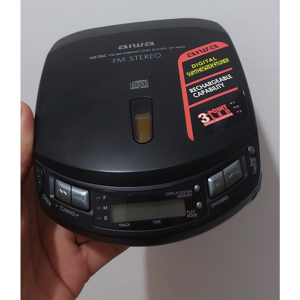 Discman Aiwa XP-R650 - 1 Bit DAC Portable CD Player And FM / AM Radio ...