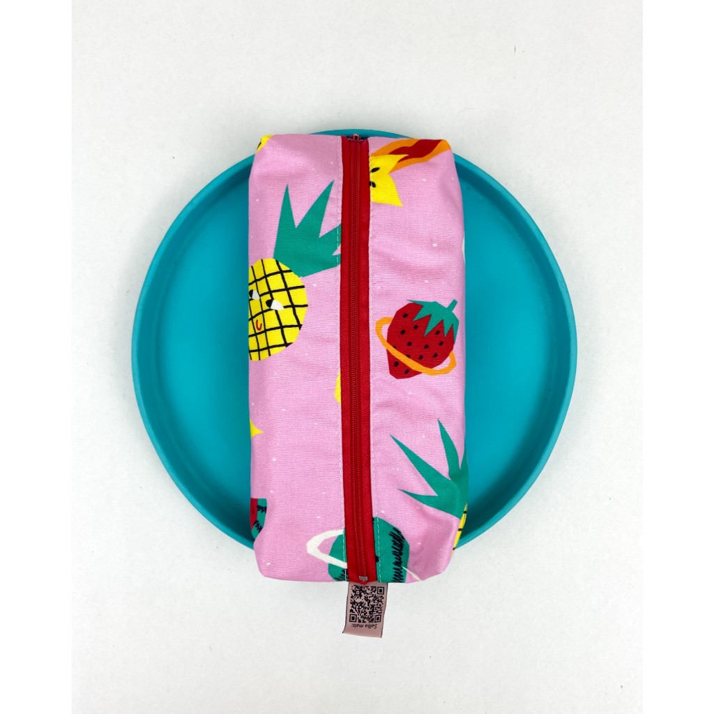 Estojo Escolar - Upcycling Farm 02 | Shopee Brasil