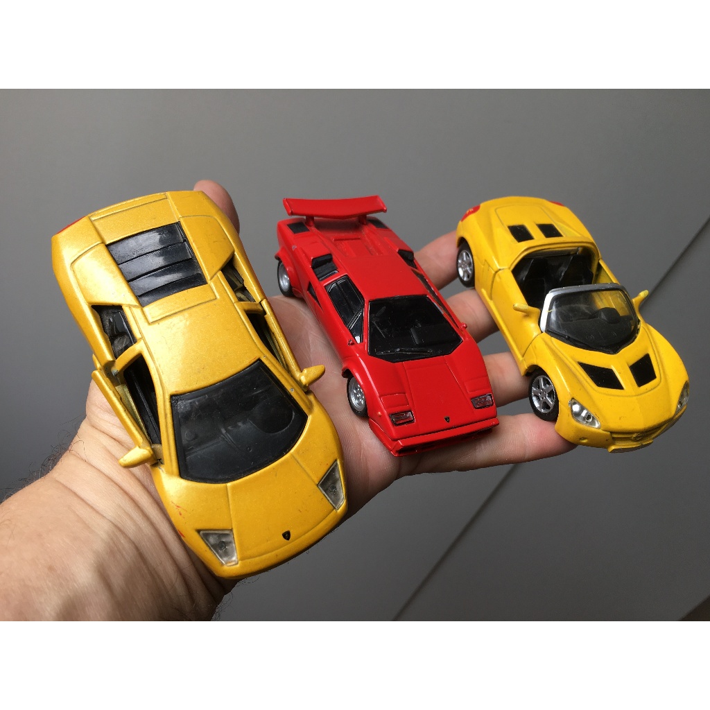 esportivos Lamborghini Countach esc 1/43 Opel Speedster 1/35 e ...