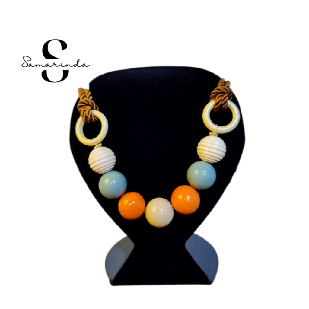 colar bola com corda pedra de resina natural madeira com fecho lagosta ...