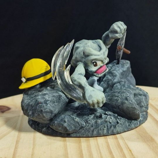 Action Figure - Pokémon - Geodude | Shopee Brasil