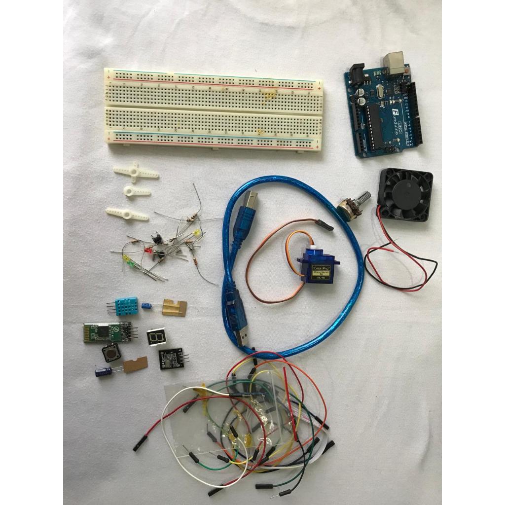 Kit Arduino Uno R3 Protoboard Servo Motor Leds E Cabos | Shopee Brasil