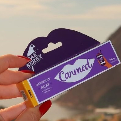 LANÇAMENTO - Hidratante Labial Carmed Açai - OAKBERRY - 10g | Shopee Brasil
