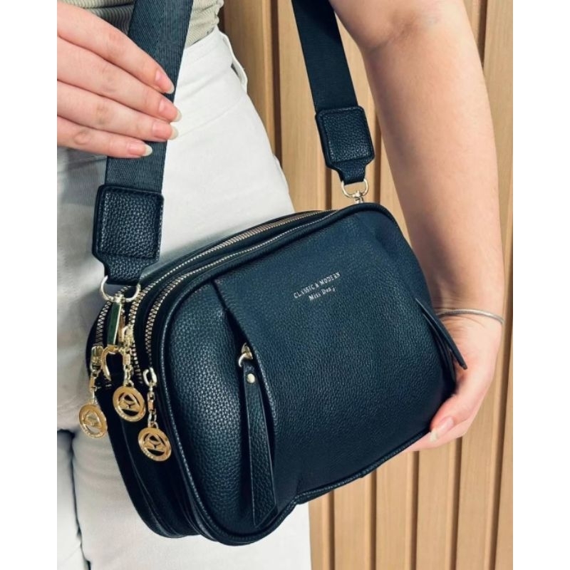 Bolsa Feminina Baú Espaçosa Miss Dong Tiracolo de Lado Transversal de ...
