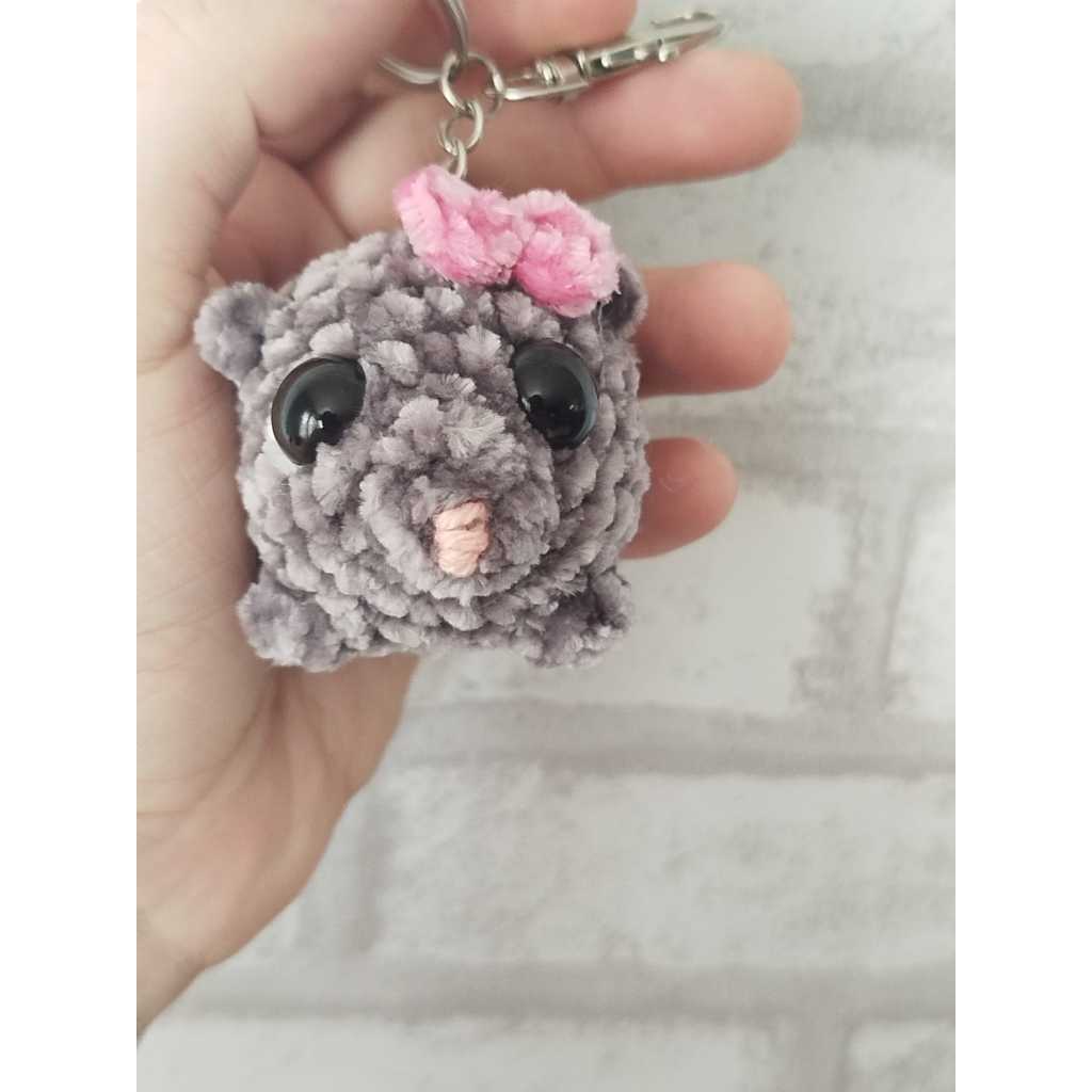 Chaveiro de Hamster Meme com Lacinho de Amigurumi em Fio Pelúcia ...