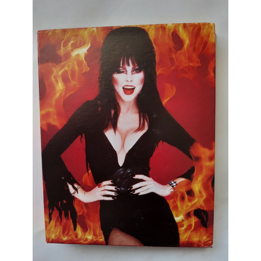 Elvira - A Rainha das Trevas (1988) Blu-Ray+DVD As Loucas Aventuras de Elvira (2001) | Shopee Brasil