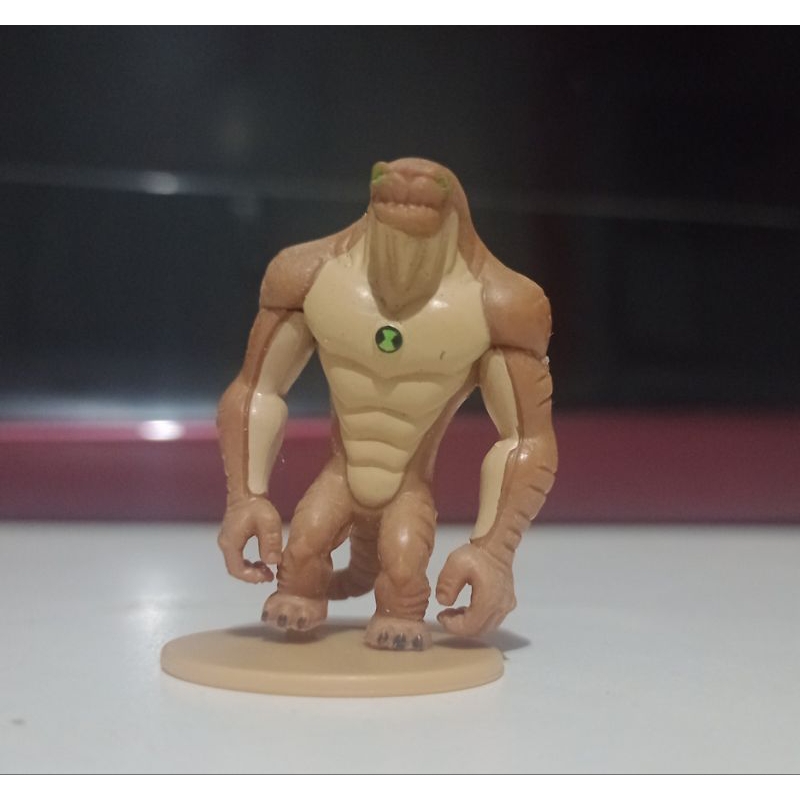 Boneco Humungousaur (Ben 10) | Shopee Brasil