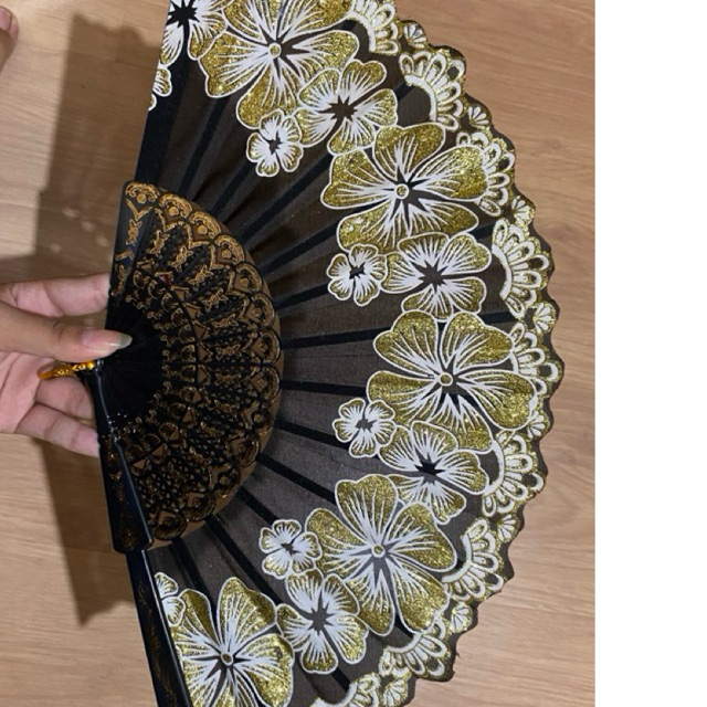 leque luxo preto pomba gira umbanda e candomblé | Shopee Brasil