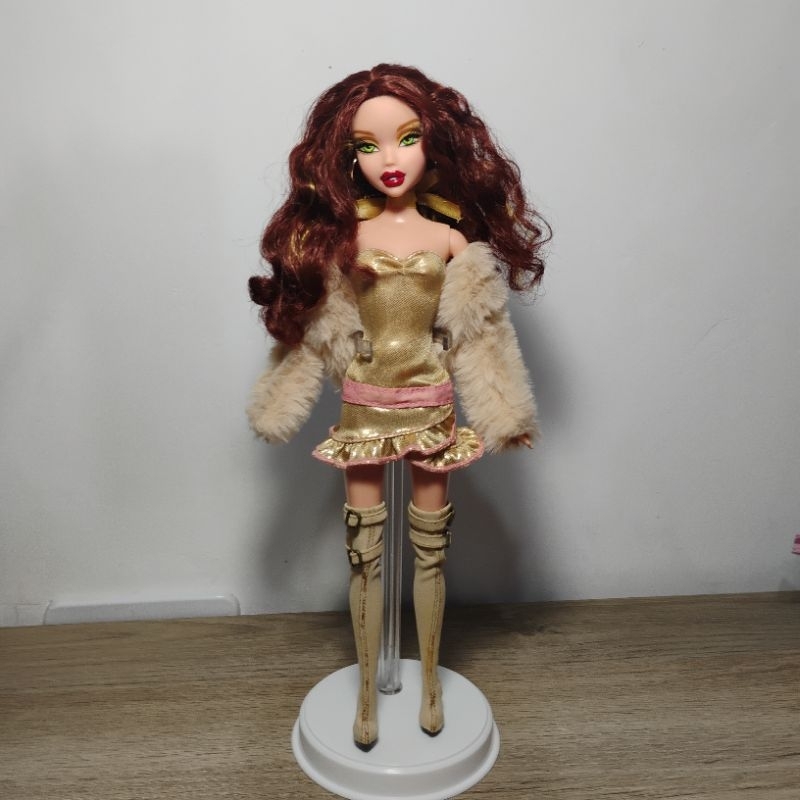 Boneca Barbie Chelsea My Scene Roller Girlz Articulada Gold Look Mattel ...