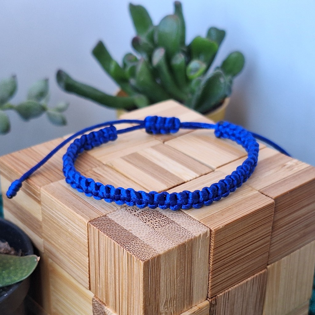 Pulseira Macrame Azul Royal de Fio de Seda Regulável | Shopee Brasil