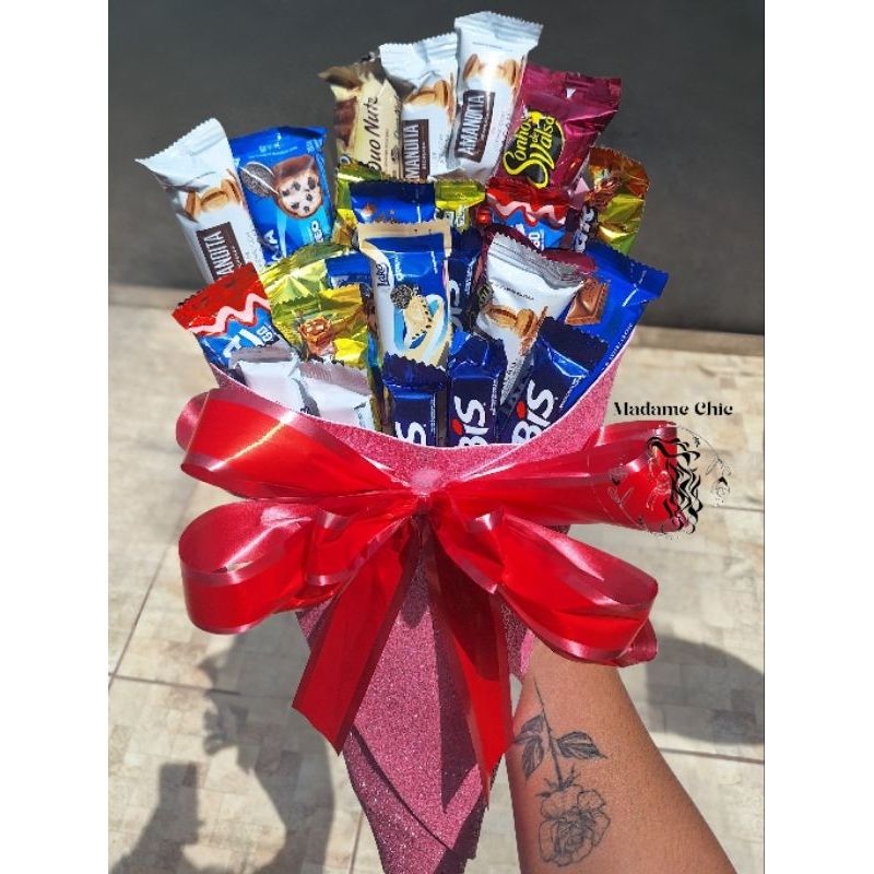 Buquê de Chocolates + Carta de Amor + 2 Fotos! | Shopee Brasil