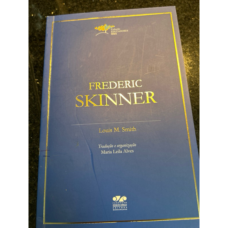 Frederic Skinner de Louis M. Smith | Shopee Brasil