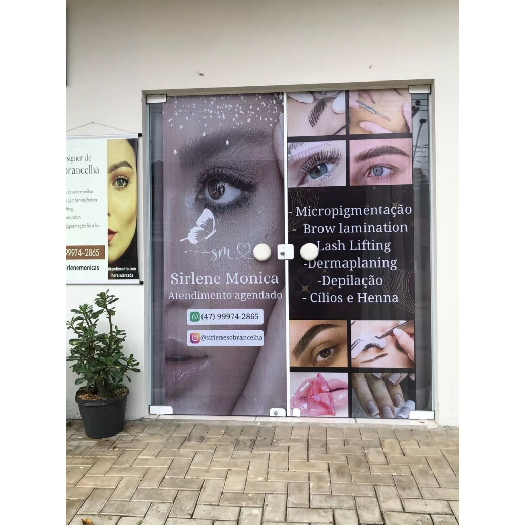 Adesivo Perfurite Perfurado Porta de vidro garante privacidade e estilo com visibilidade externa ...