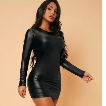Vestido Curto Manga Longa Coladinho em Cirrrê Moda Influencer Gringa ...