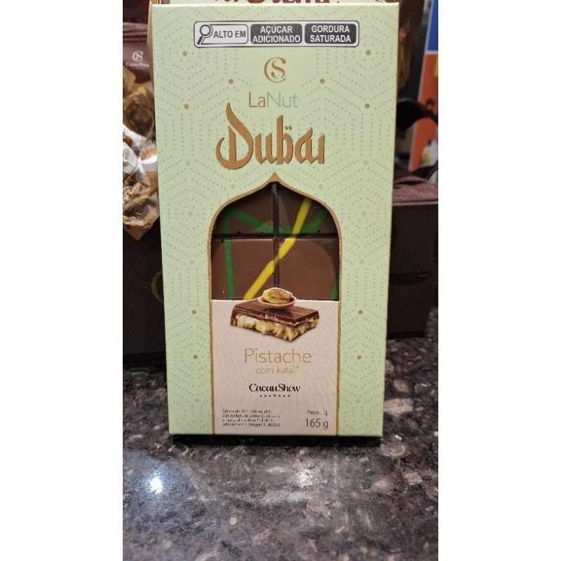 Barra de Chocolate Dubai Pistache 165g Cacau Show | Shopee Brasil