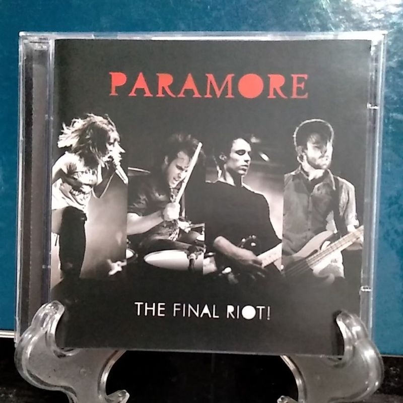 Cd Paramore the final riot. duplo. Bom estado | Shopee Brasil