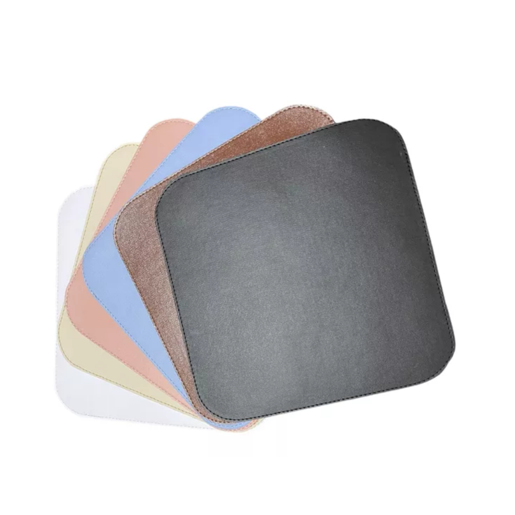 Mouse pad dupla face couro pequeno 20x20 cm | Shopee Brasil