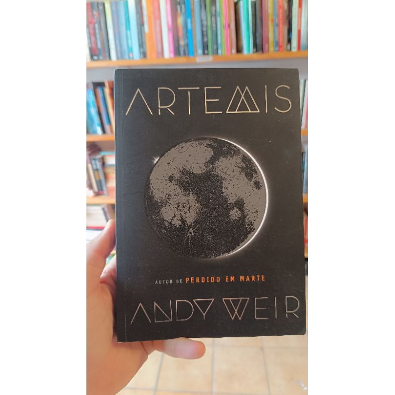 Artemis - Andy Weir | Shopee Brasil