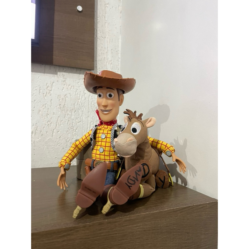 Pelúcias Xerife Woody & Bala no Alvo - Toy Story - Boneco Xerife Woody ...