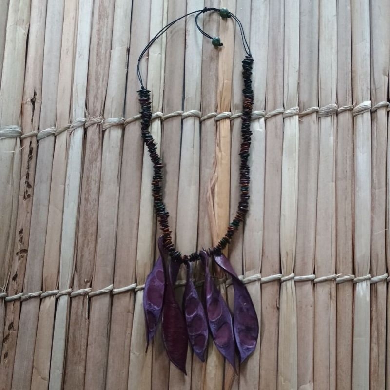 Colar cinco cascas | Shopee Brasil