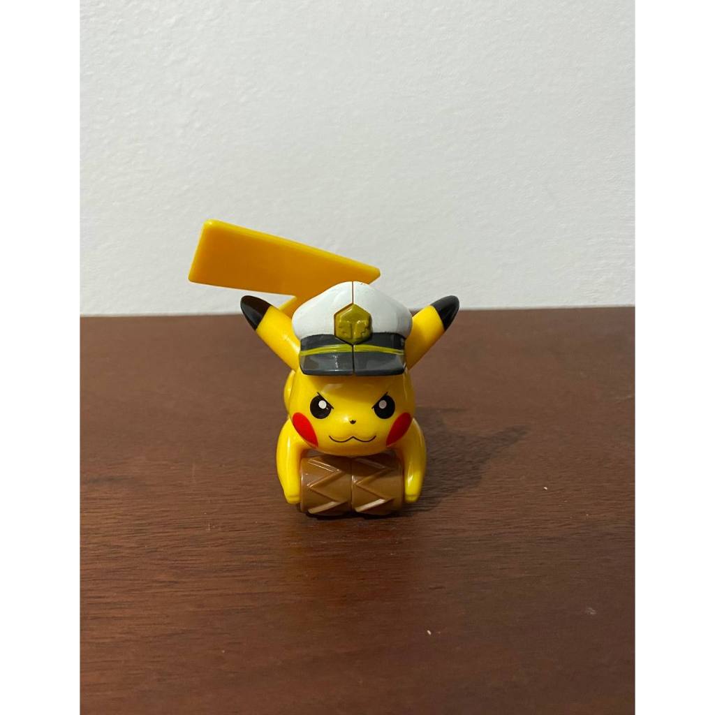 Boneco Capitão Pikachu Rolo - Pokémon Horizon Mc donald's 2025 | Shopee ...