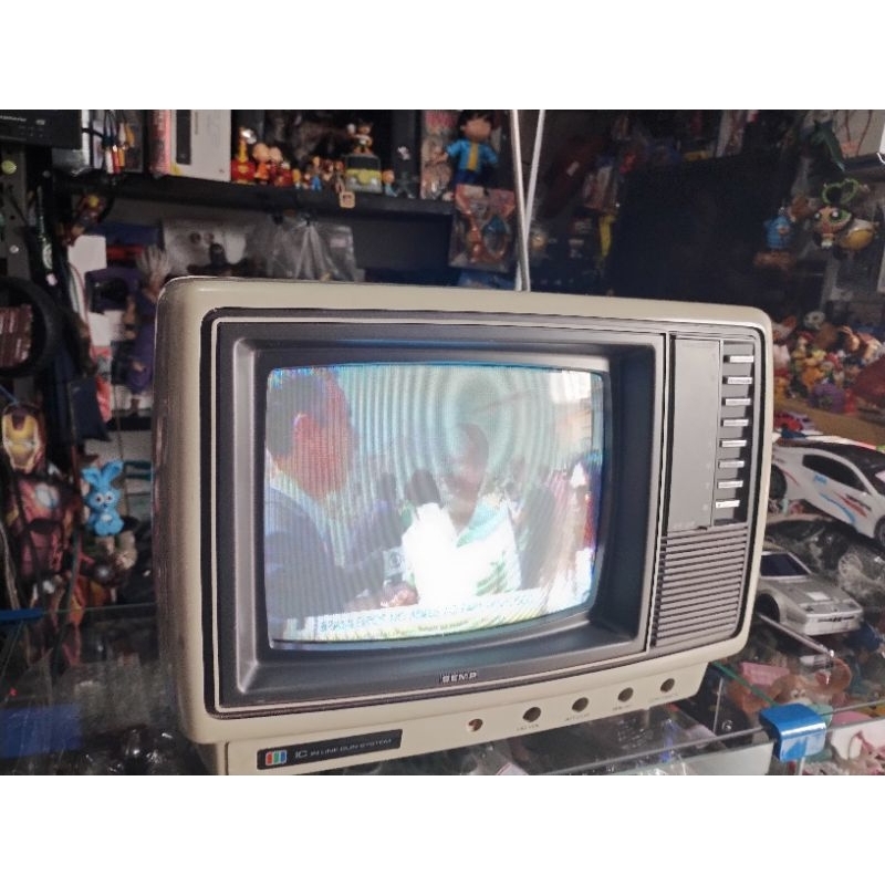 televisão antiga de 10 polegadas Semp Toshiba esse modelo RF | Shopee ...