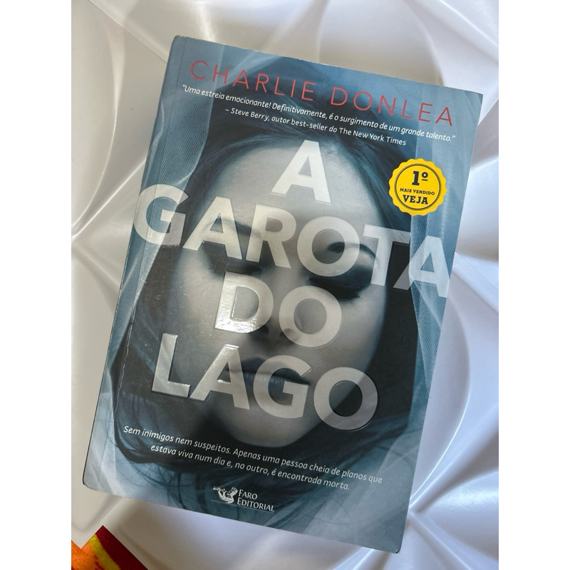 A Garota do Lago – Charlie Donlea | Shopee Brasil
