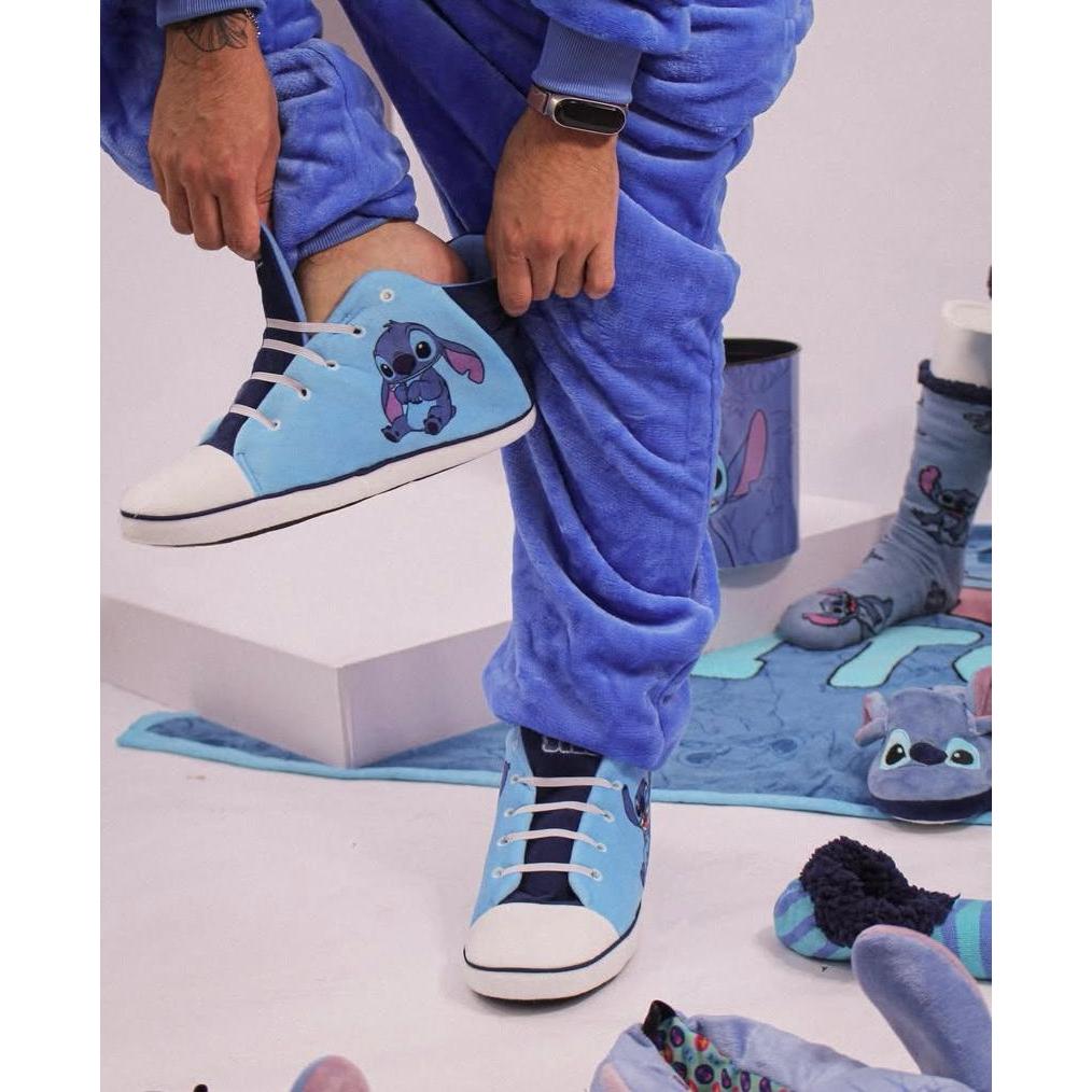 PANTUFA TÊNIS STITCH SOLADO ANTIDERRAPANTE | Shopee Brasil