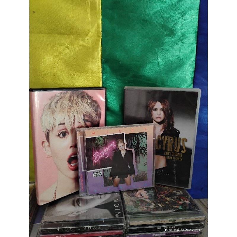 Miley Cyrus Combo 2cds 2 dvds | Shopee Brasil