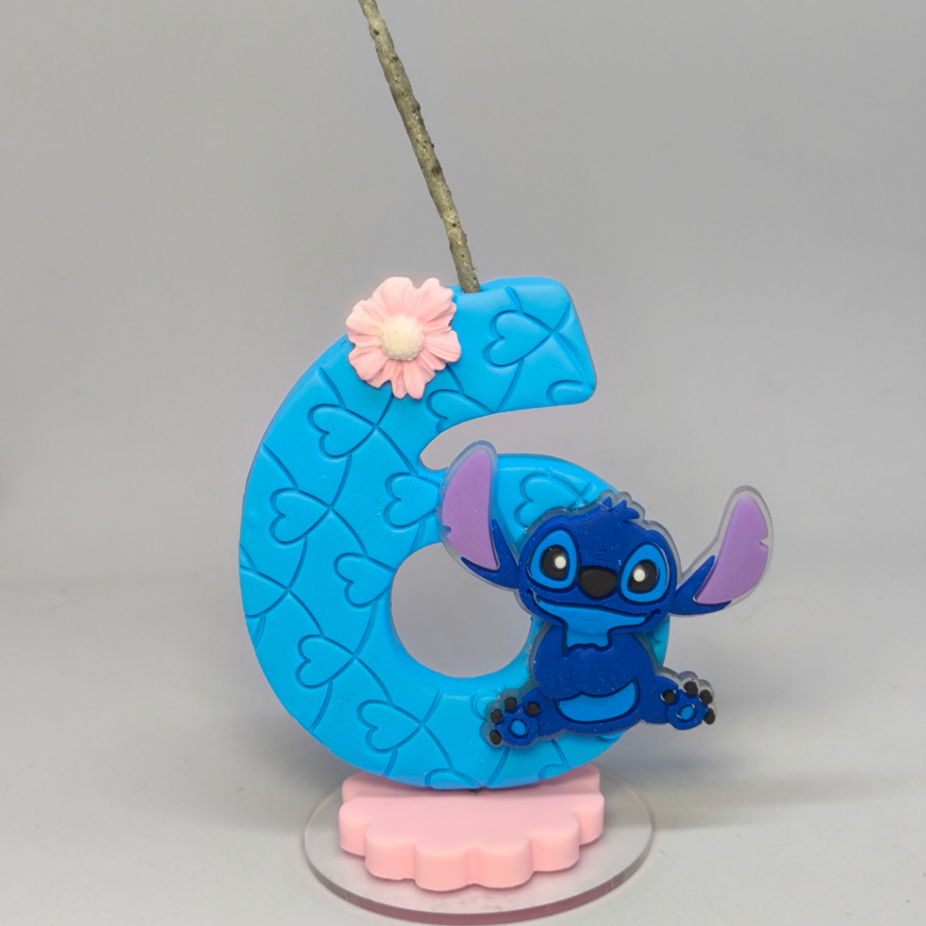 Vela de Aniversário Lilo & Stitch em Biscuit Azul com Aplique ...