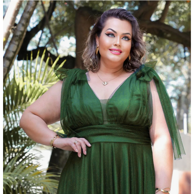 Vestido SOPHIA PLUS SIZE Longo Laço e Fenda, Festa Madrinha Debutante ...