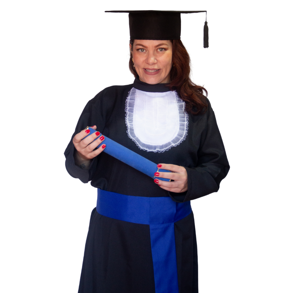 Beca De Formatura Adulto Completo com Capelo + Faixa e Canudo | Toga de ...