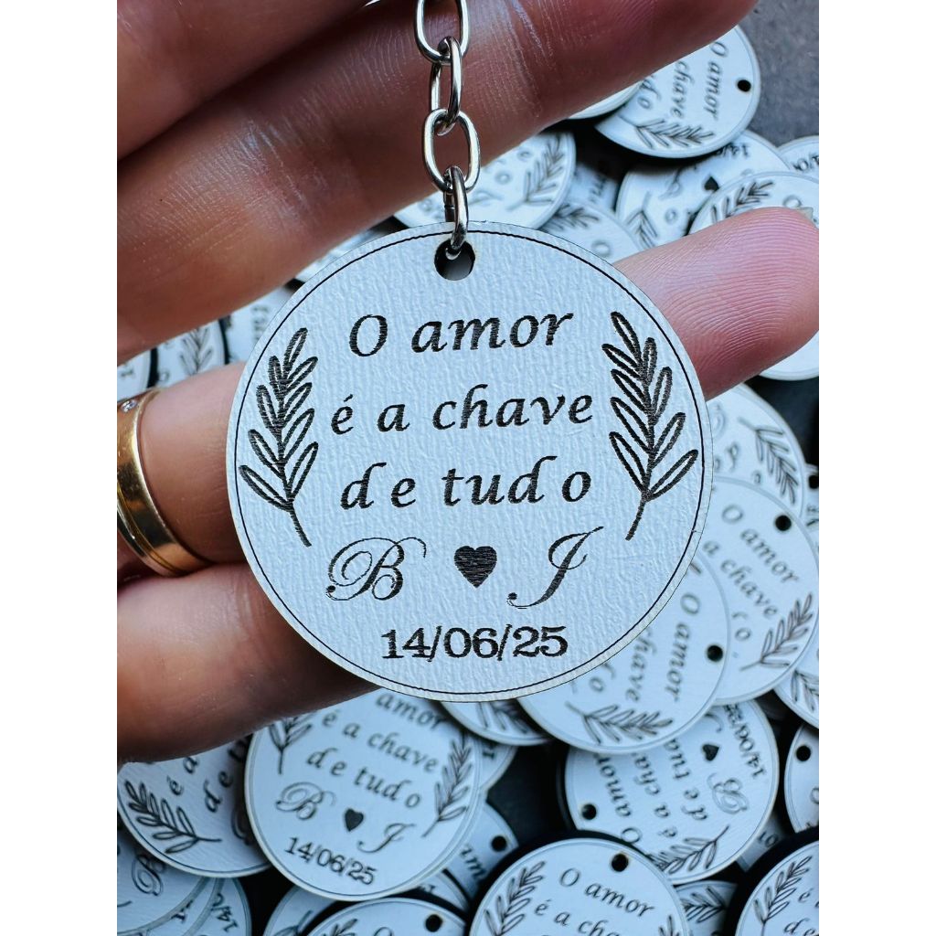 Chaveiro O amor é a chave de tudo Personalizado com iniciais do casal ...