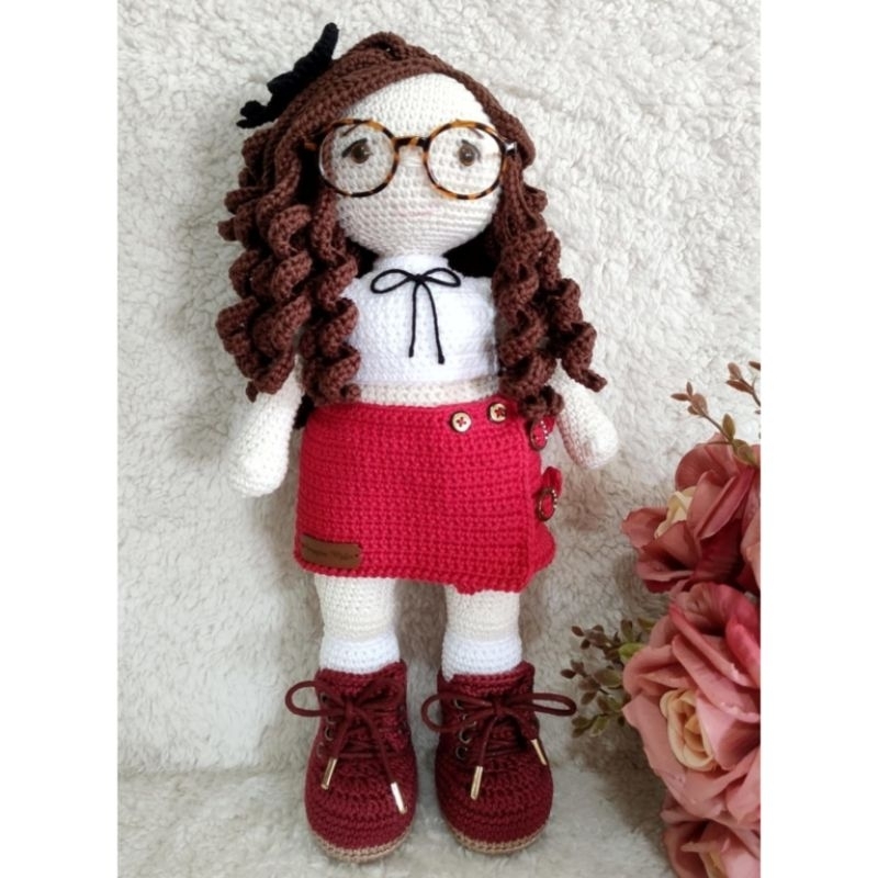 Boneca Sabrina Amigurumi | Shopee Brasil