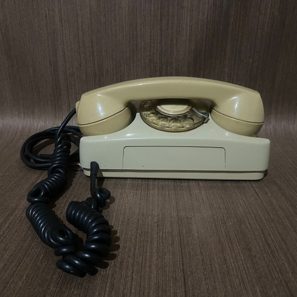 antigo telefone fixo de disco - (decoração) | Shopee Brasil