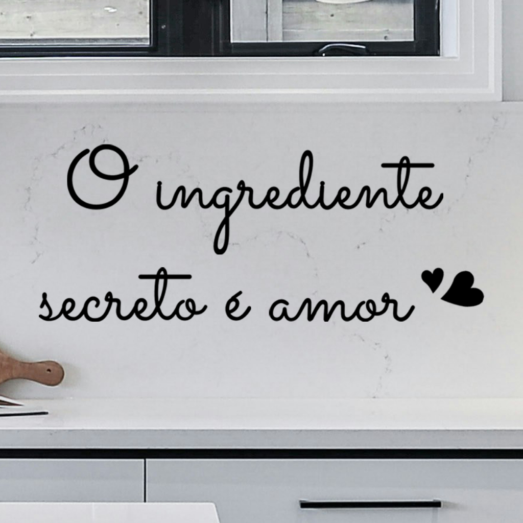Quadro Decorativo O Ingrediente Secreto é Amor MDF Preto Fosco | Shopee ...
