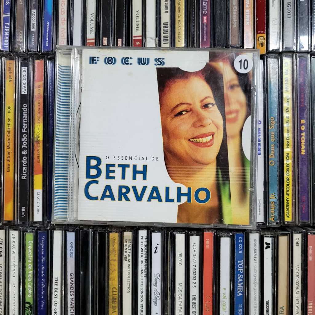 CD O ESSENCIAL DE BETH CARVALHO | Shopee Brasil
