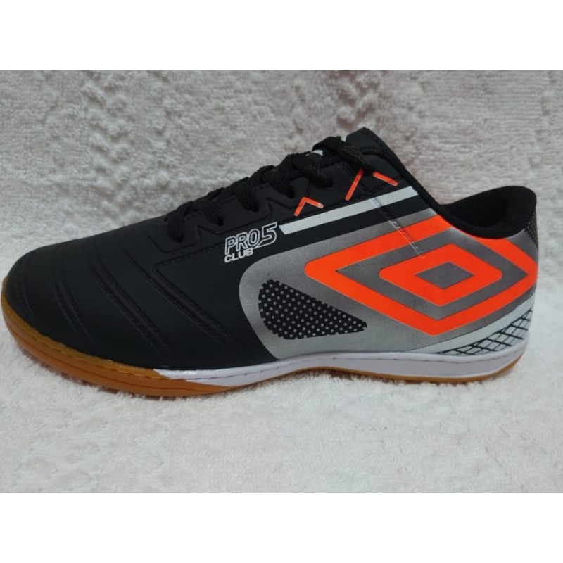 CHUTEIRA TENIS FUTSAL ZB PROS PTO/PTA QUADRA SALAO FUTEBOL ESPORTE AO ...
