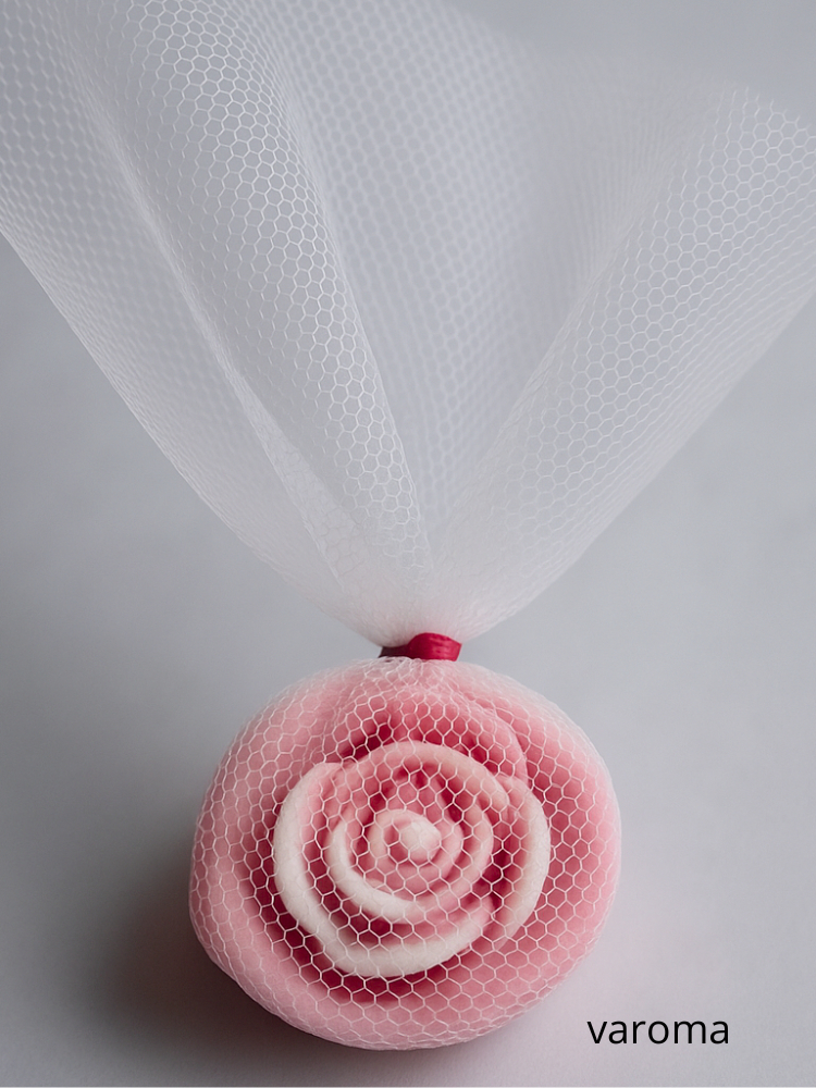 Mini vela em formato de rosa | Shopee Brasil