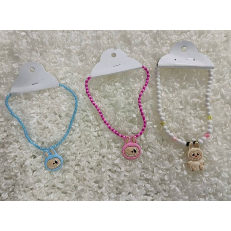 colar infantil Labubu | Shopee Brasil