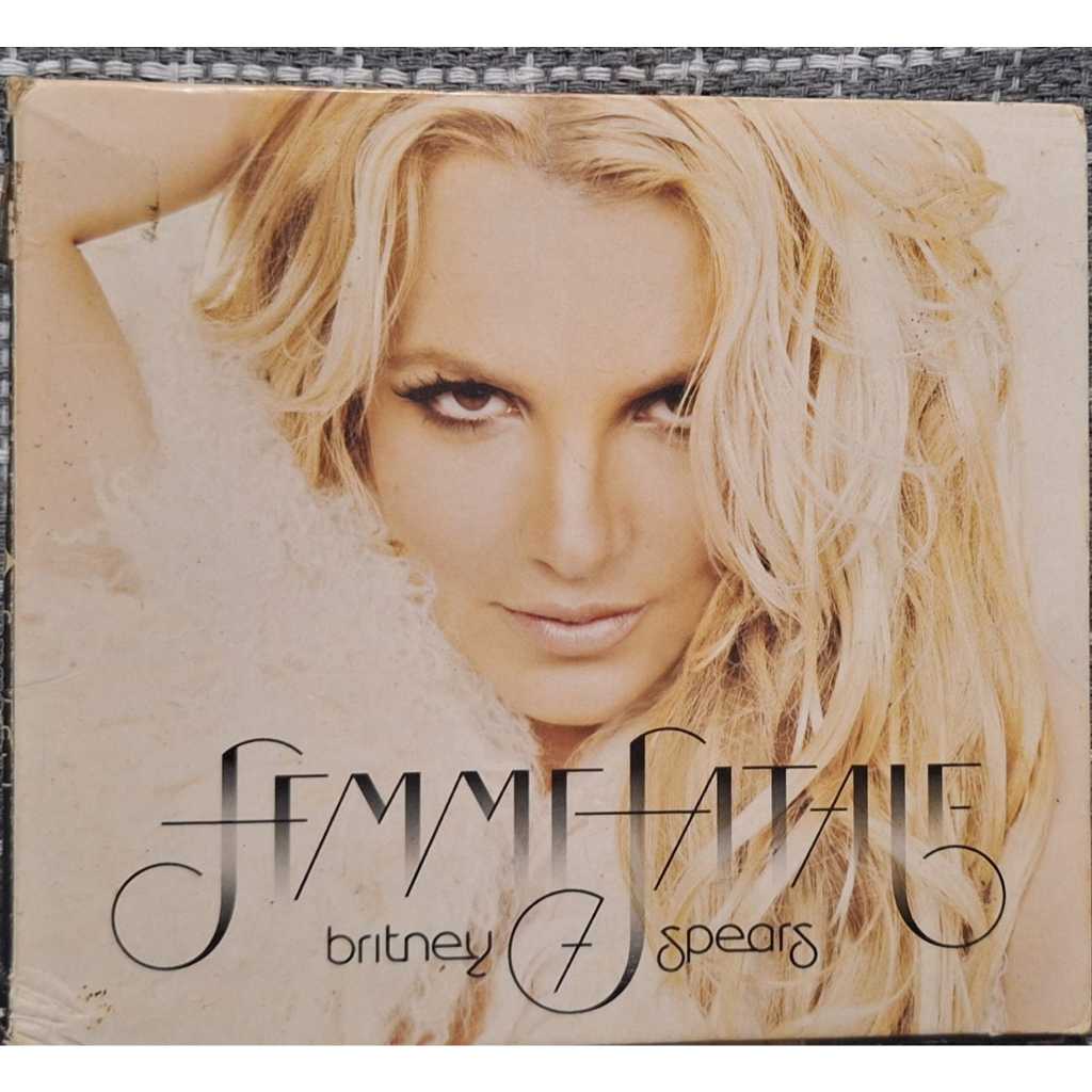 CD BRITNEY SPEARS - FEMME FATALE STANDARD | Shopee Brasil