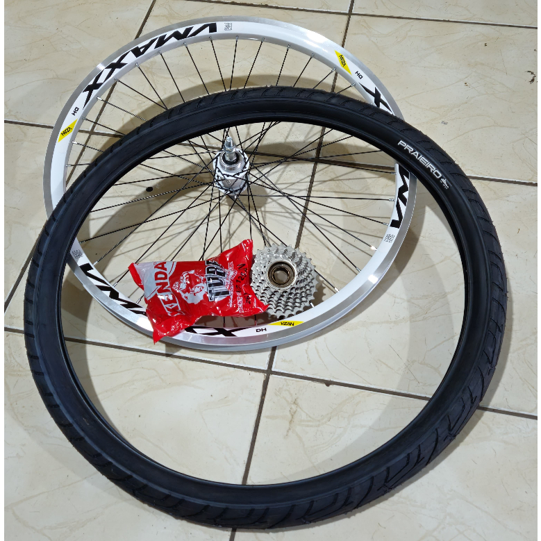 Kit Roda Vmaxx c/ Raio Grosso + Pneu + Câmara 26 + Catraca 7v | Shopee ...