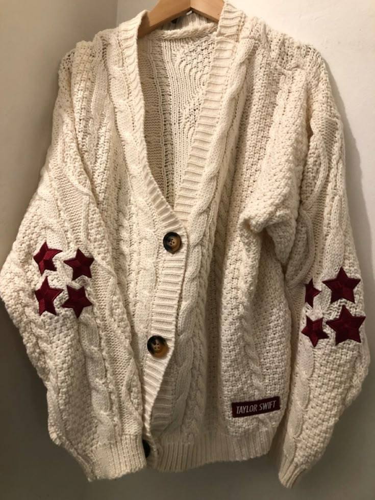 Cardigan Folklore, Grey Holliday, Red TV Taylor Swift Folklore novo ...