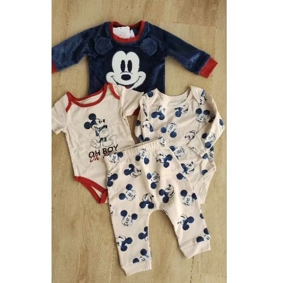 kit 4 peças bebê Mickey com blusa peluciada e body | Shopee Brasil