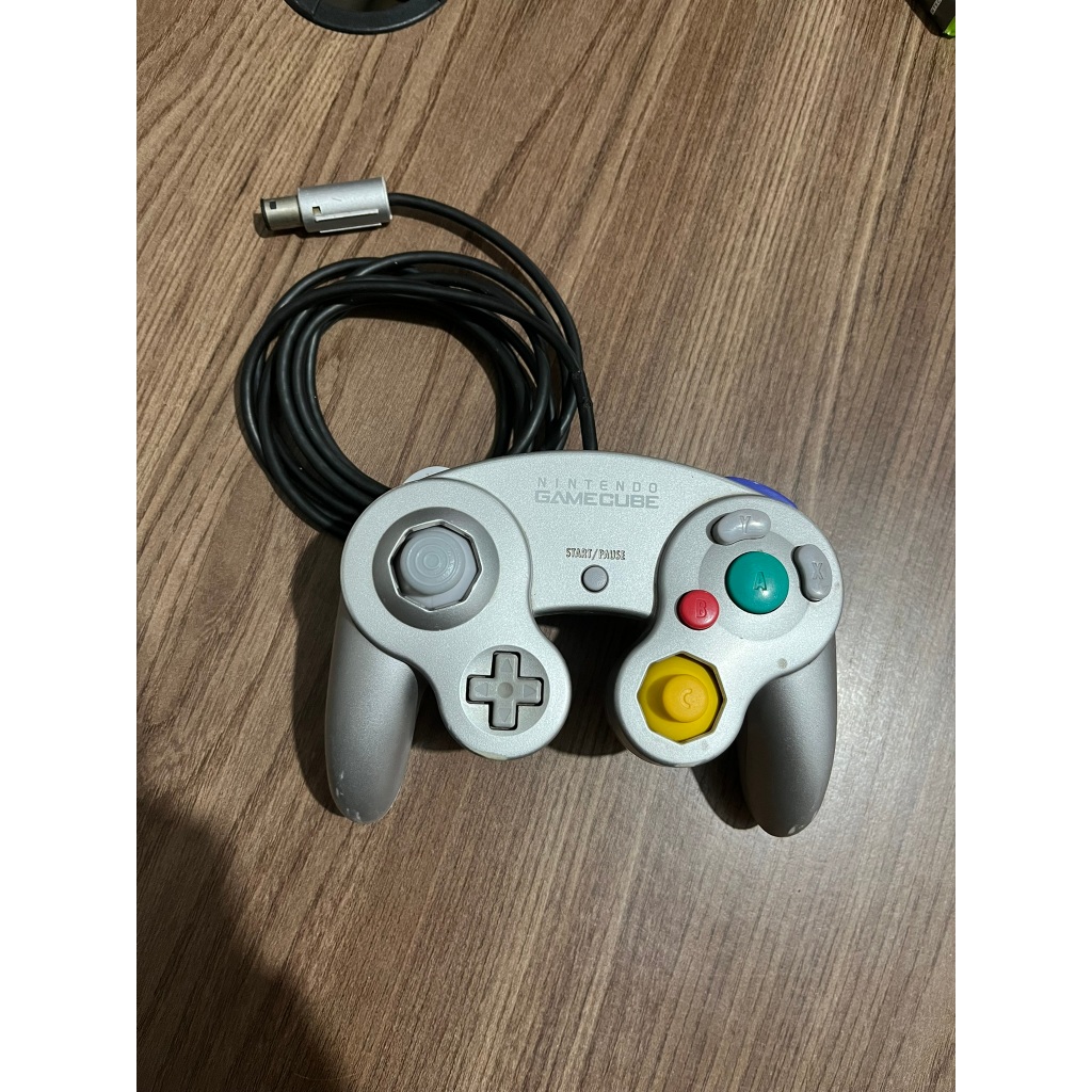 Controle Nintendo Gamecube Original Prata | Shopee Brasil