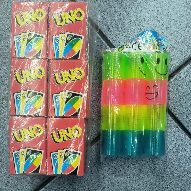 kit 12 mini uno com 12 mini mola Briquedo para criança lembrança ...