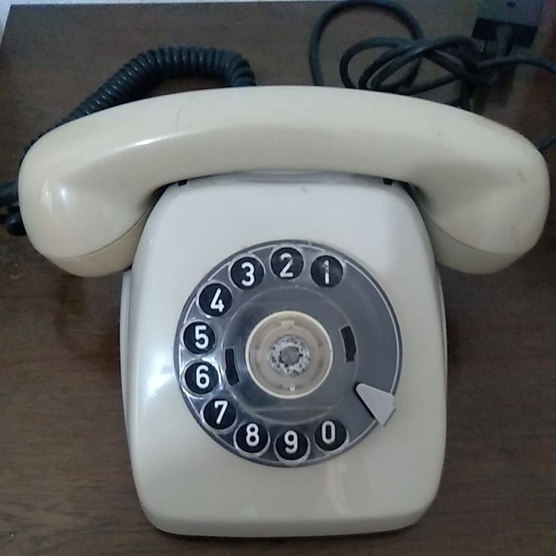 TELEFONE FIXO DE DISCO RETRÔ | Shopee Brasil