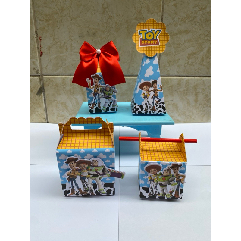 PEGUE E MONTE/TEMA: Toy Story/lembracinha/caixinha/festa | Shopee Brasil