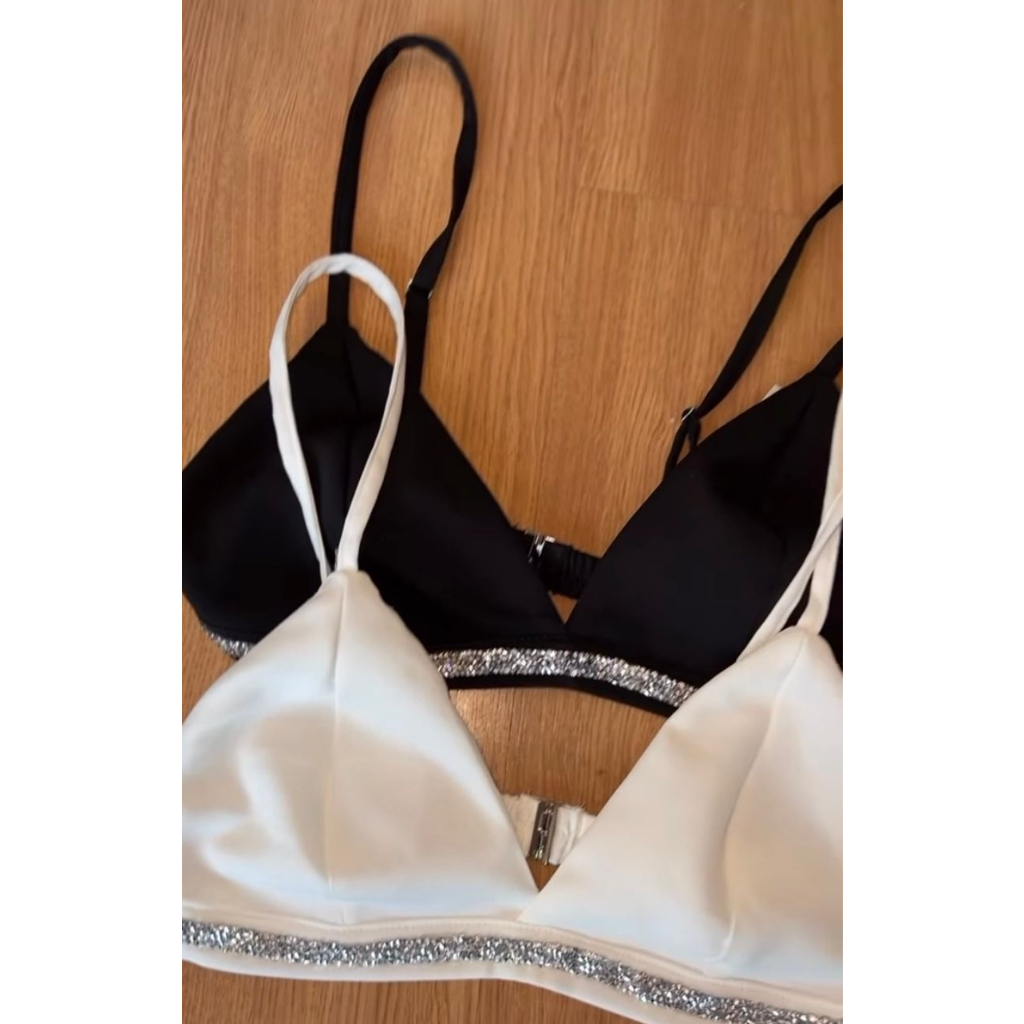 Top Cropped Alfaiataria strass com amarrações no pescoço e costas top ...